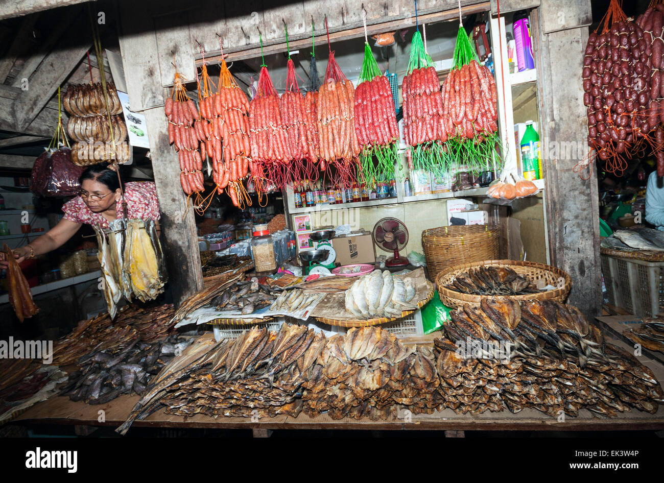 Covered Central Market in Kampot, Cambodia - Asia Stock Photo - Alamy