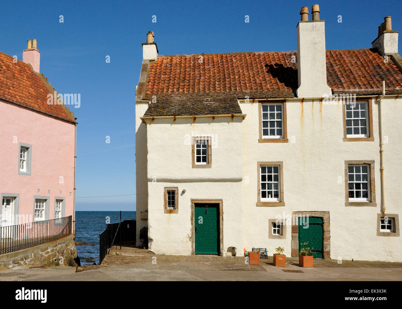 Scottish vernacular architecture hi-res stock photography and images ...