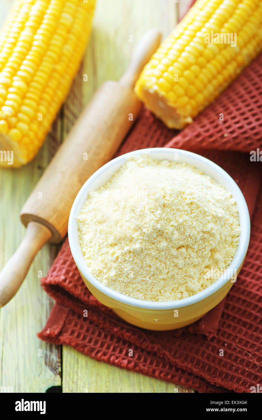 corn flour in bowl and on a table Stock Photo - Alamy