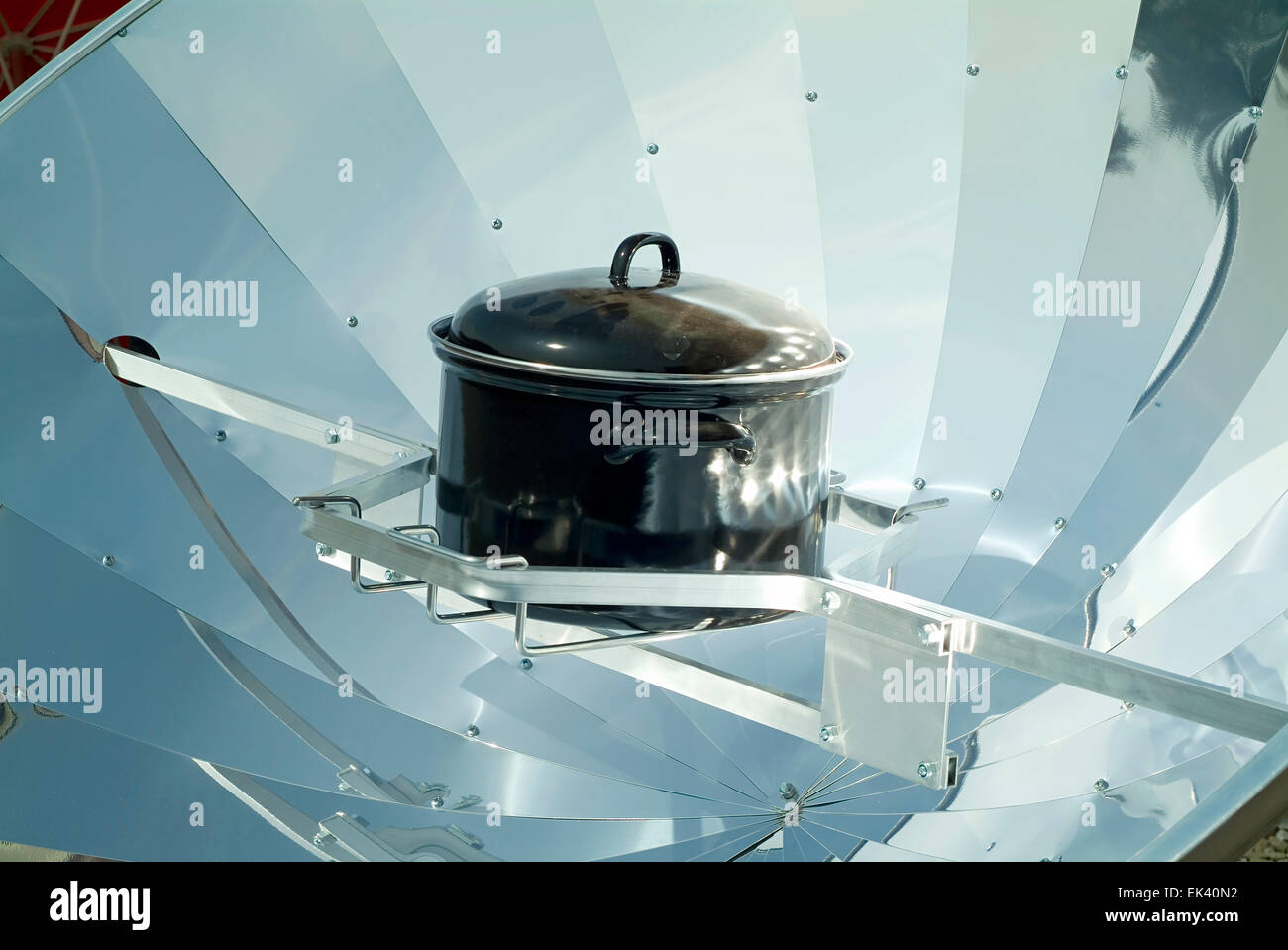 Parabolic solar cooker hi-res stock photography and images - Alamy