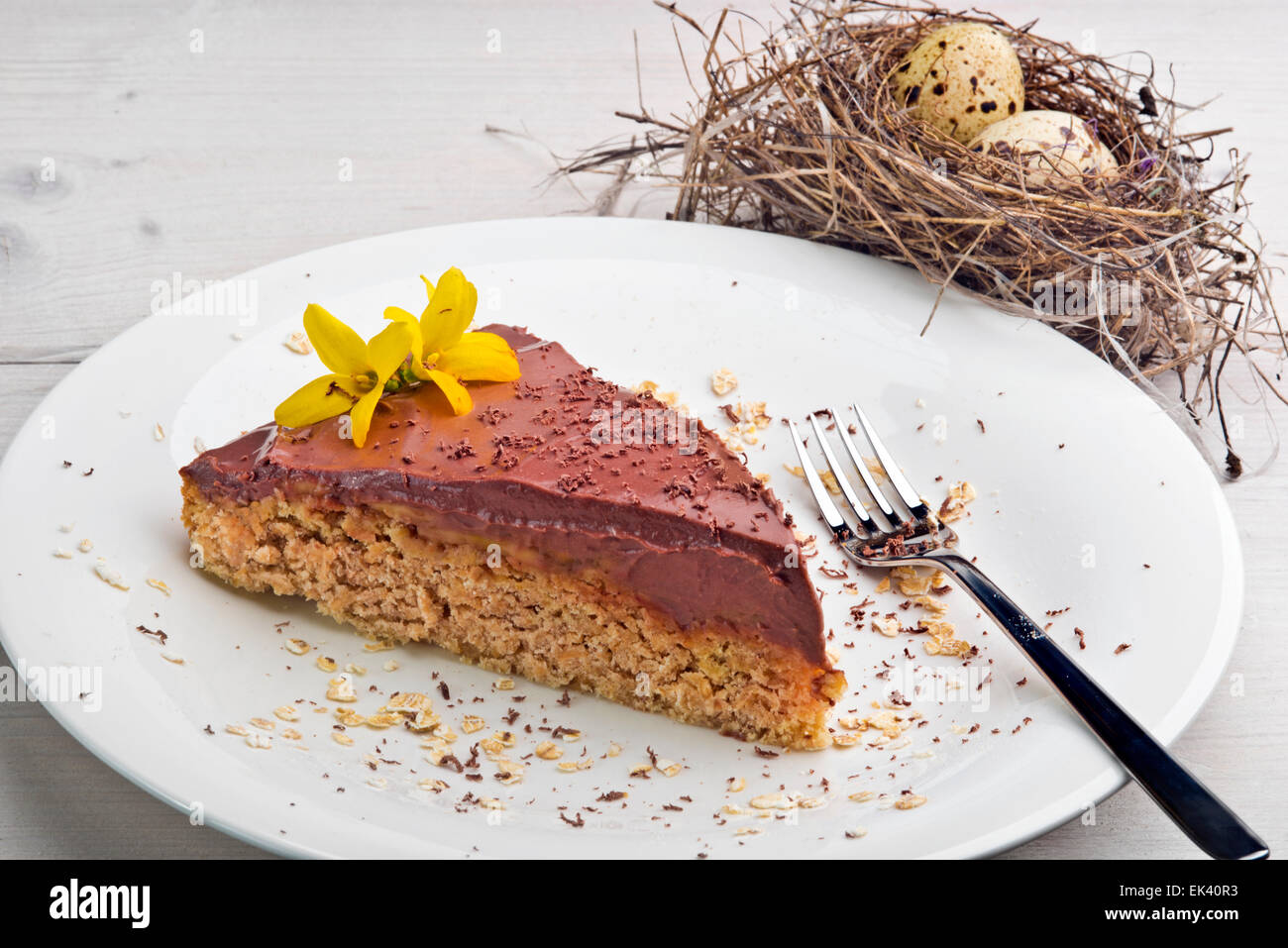 Cake with crust made from rolled oats, butter, bananas and flour with ...