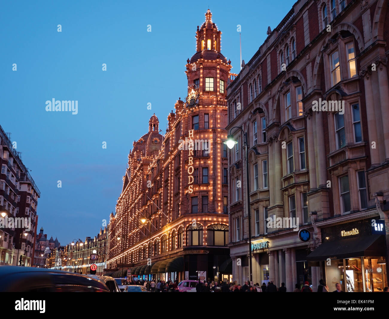 Harrods Department Store at Night, Brompton Road, Knightsbridge, Royal ...