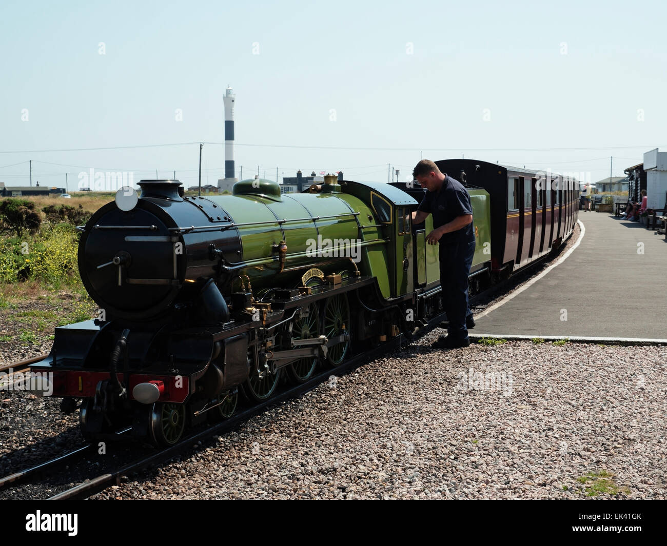 Steam Train arriving at Dungeness Station, Romney, Hythe & Dymchurch ...