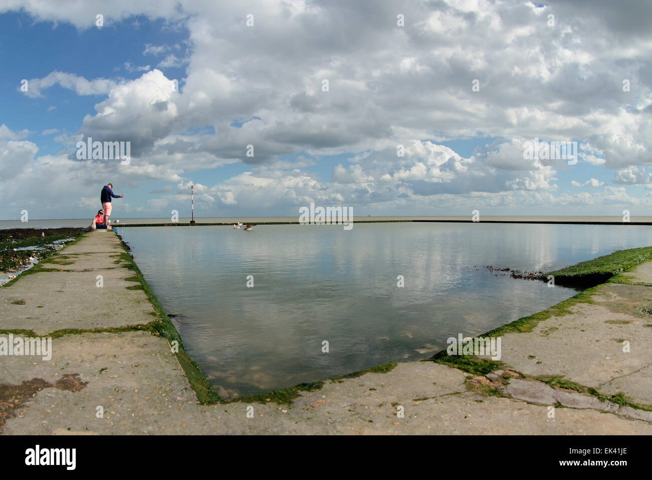 Sea pool viking bay broadstairs hi-res stock photography and images - Alamy