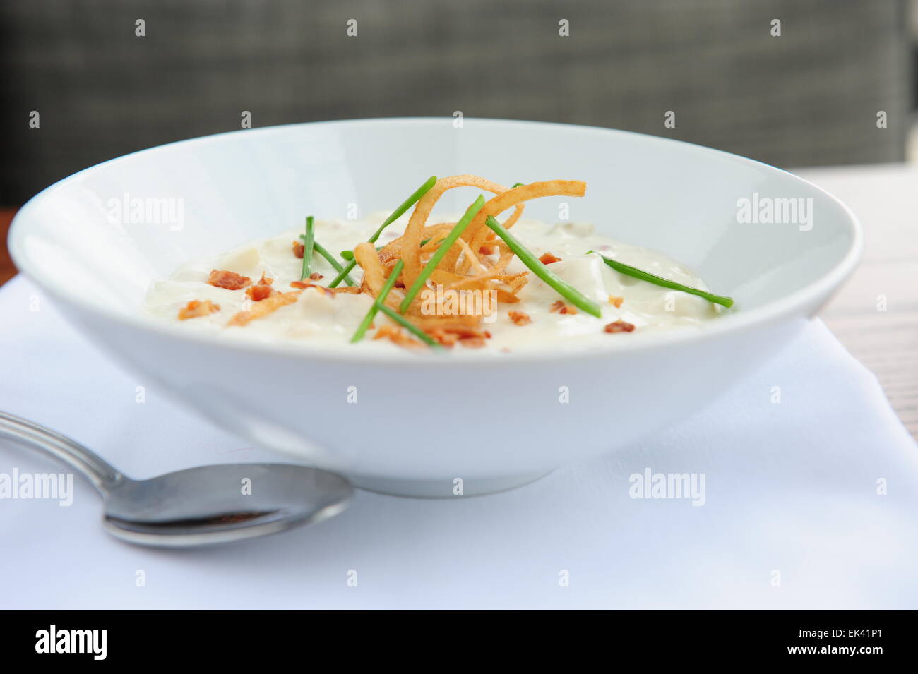 USA Food - Bowl of creamy New England clam chowder Stock Photo - Alamy