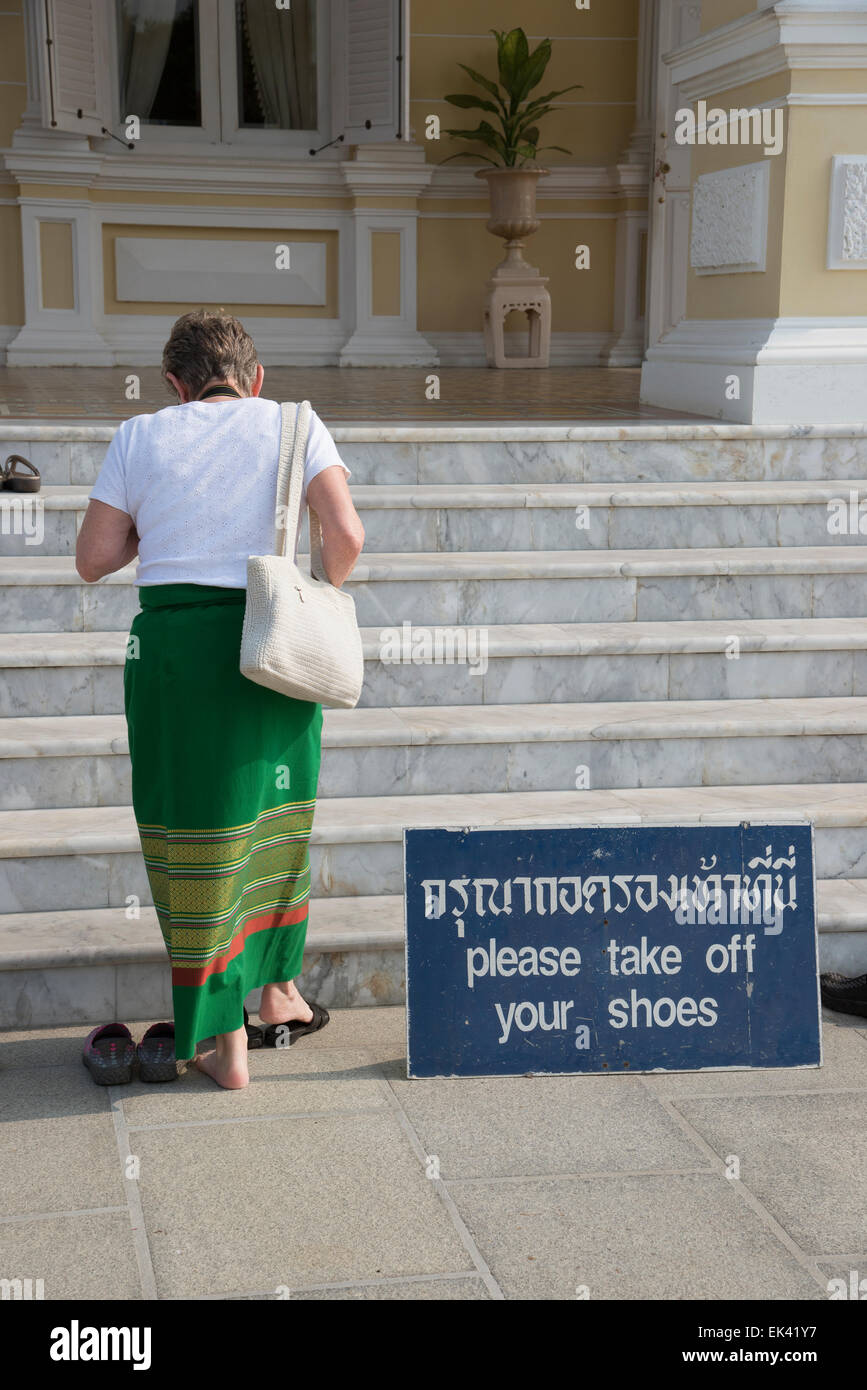 Removing shoes hi-res stock photography and images - Alamy