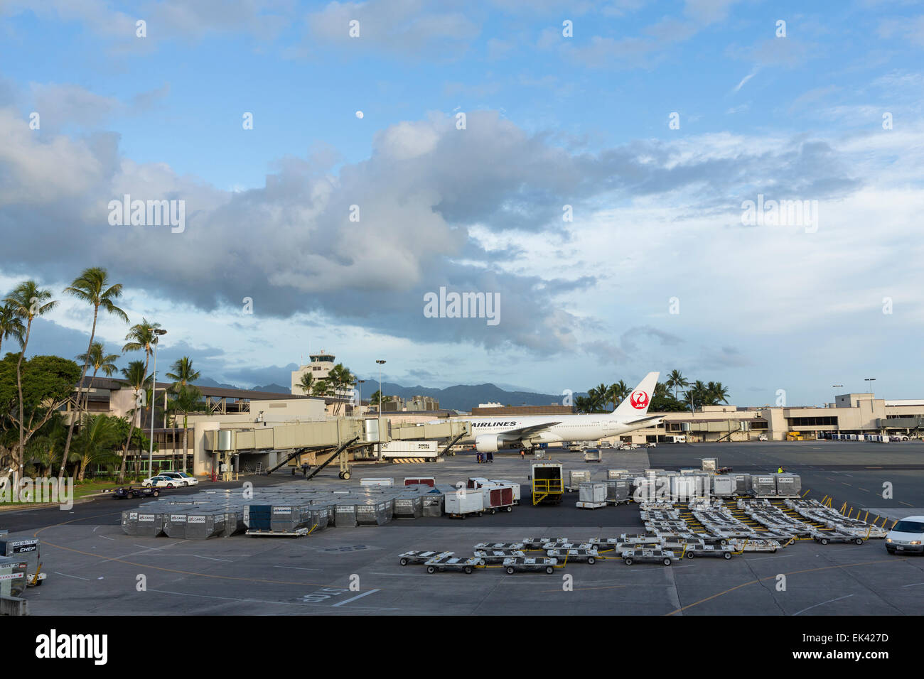 Airplane on tarmac Stock Photo - Alamy