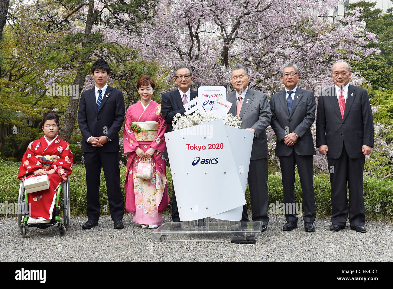(L-R) Haruka Kitaura, Yoshihide Kiryu, Kasumi Ishikawa, Motoi Oyama ...