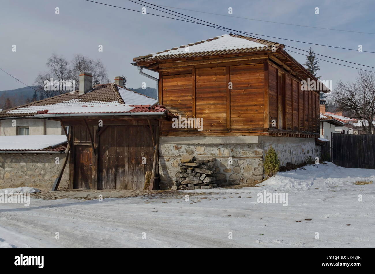 Two Leaved Wood Door High Resolution Stock Photography and Images - Alamy