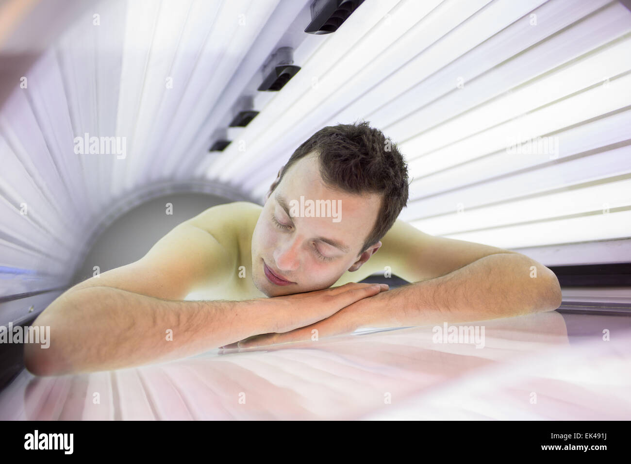 Uv sun lamp hi-res stock photography and images - Alamy
