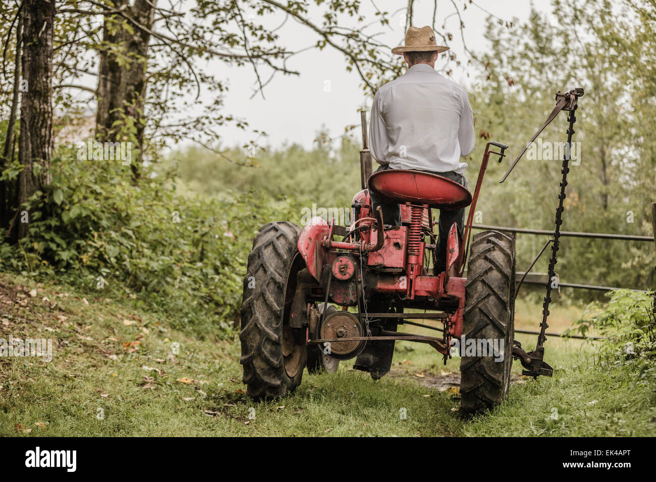 Farmhand 1940's High Resolution Stock Photography and Images - Alamy