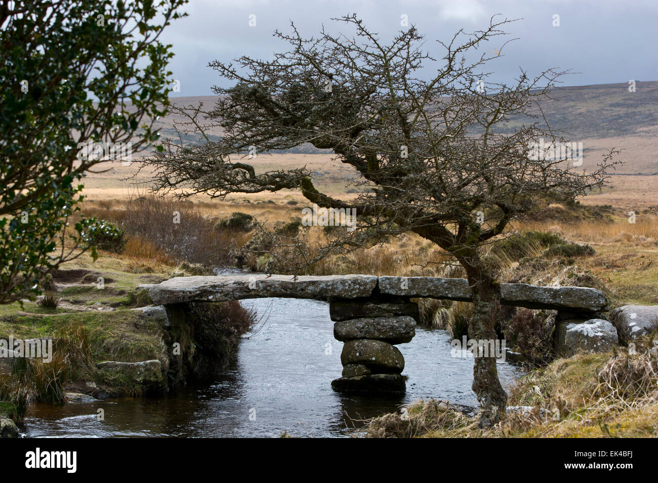 River ver bridge hi-res stock photography and images - Alamy