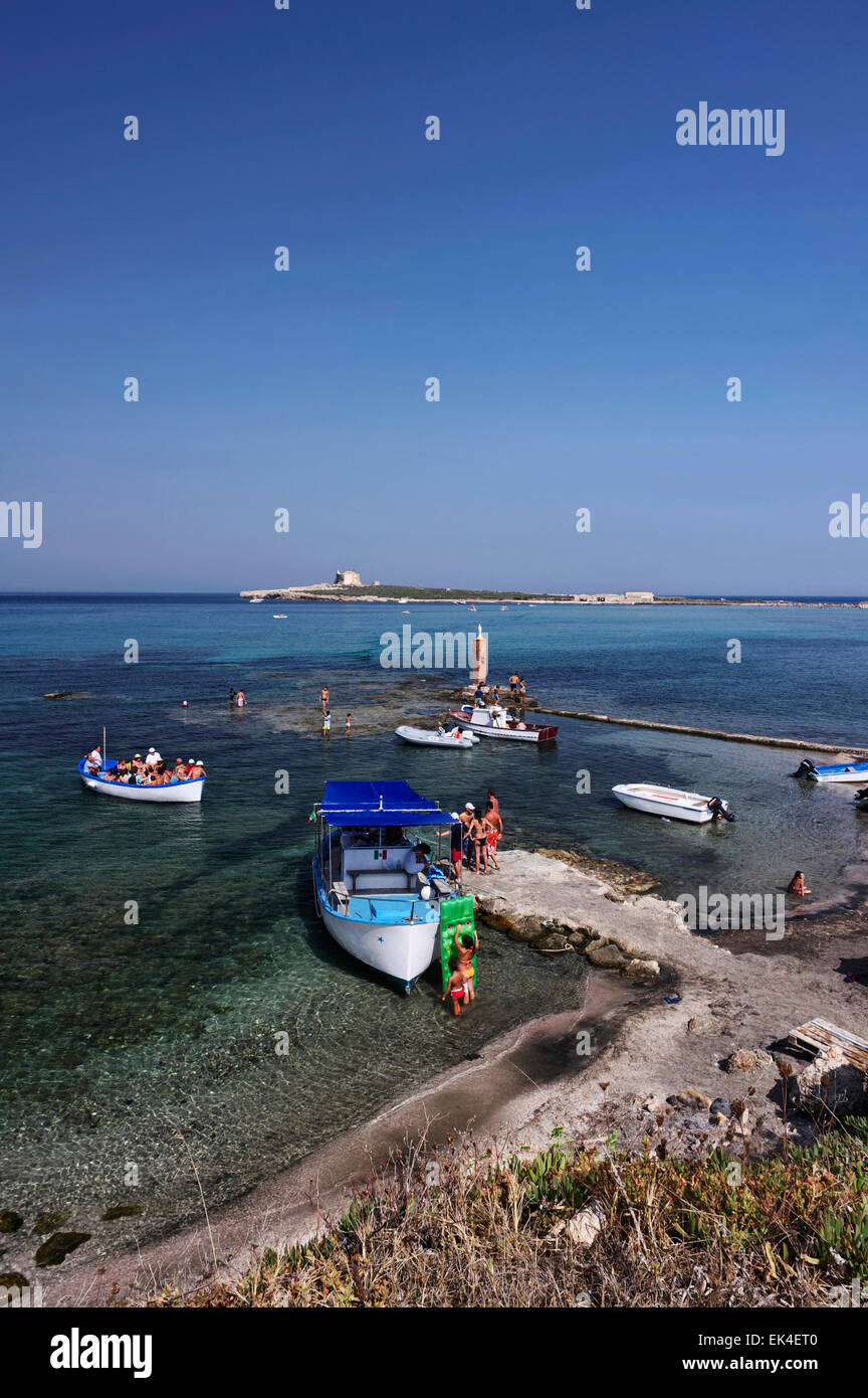 Italy, Sicily, Portopalo di Capo Passero, view of the coast and Capo ...