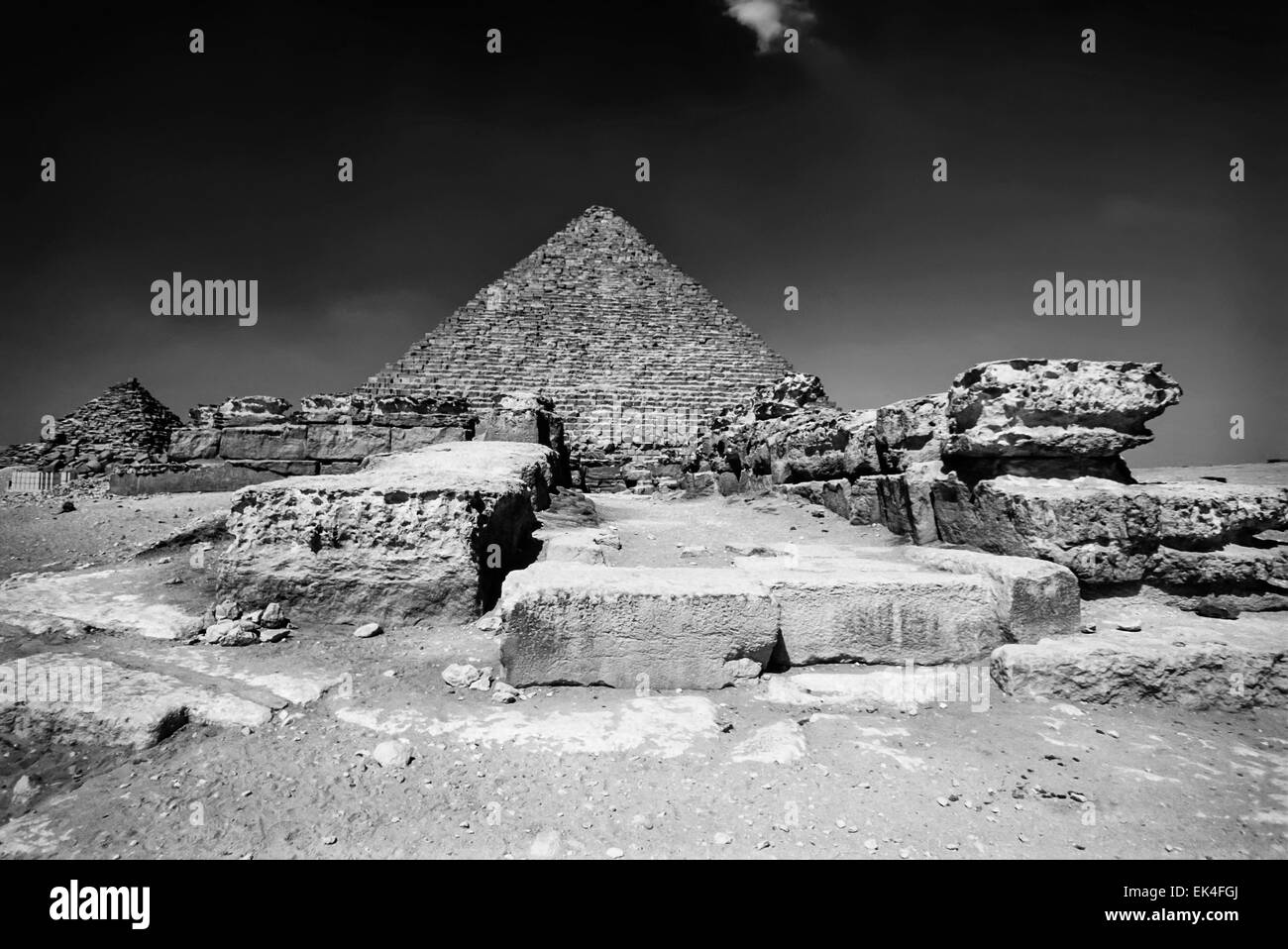 Micherino pyramid film scan hi-res stock photography and images - Alamy