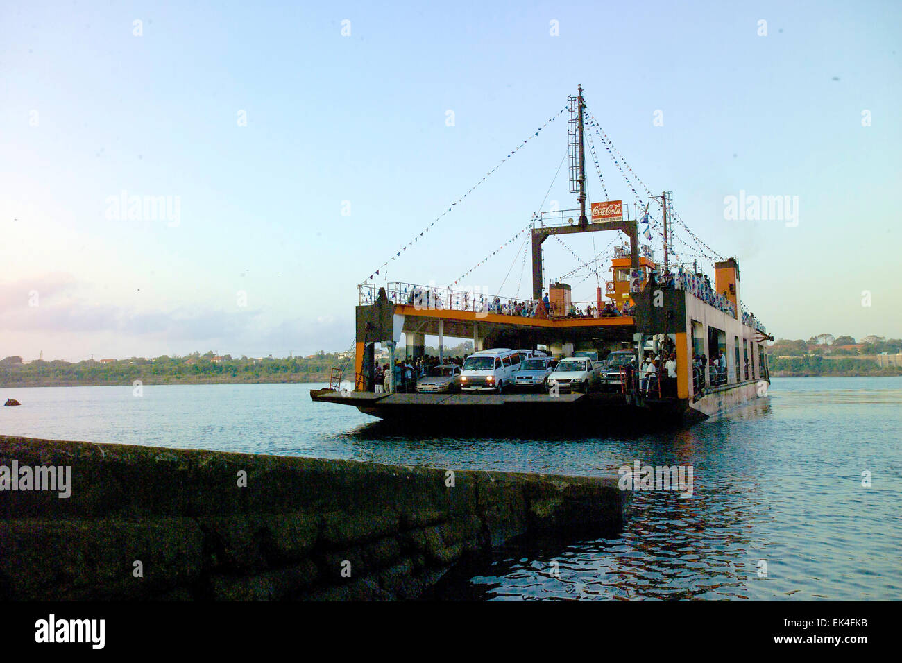 A Barge crosses a river in Kenya Stock Photo - Alamy