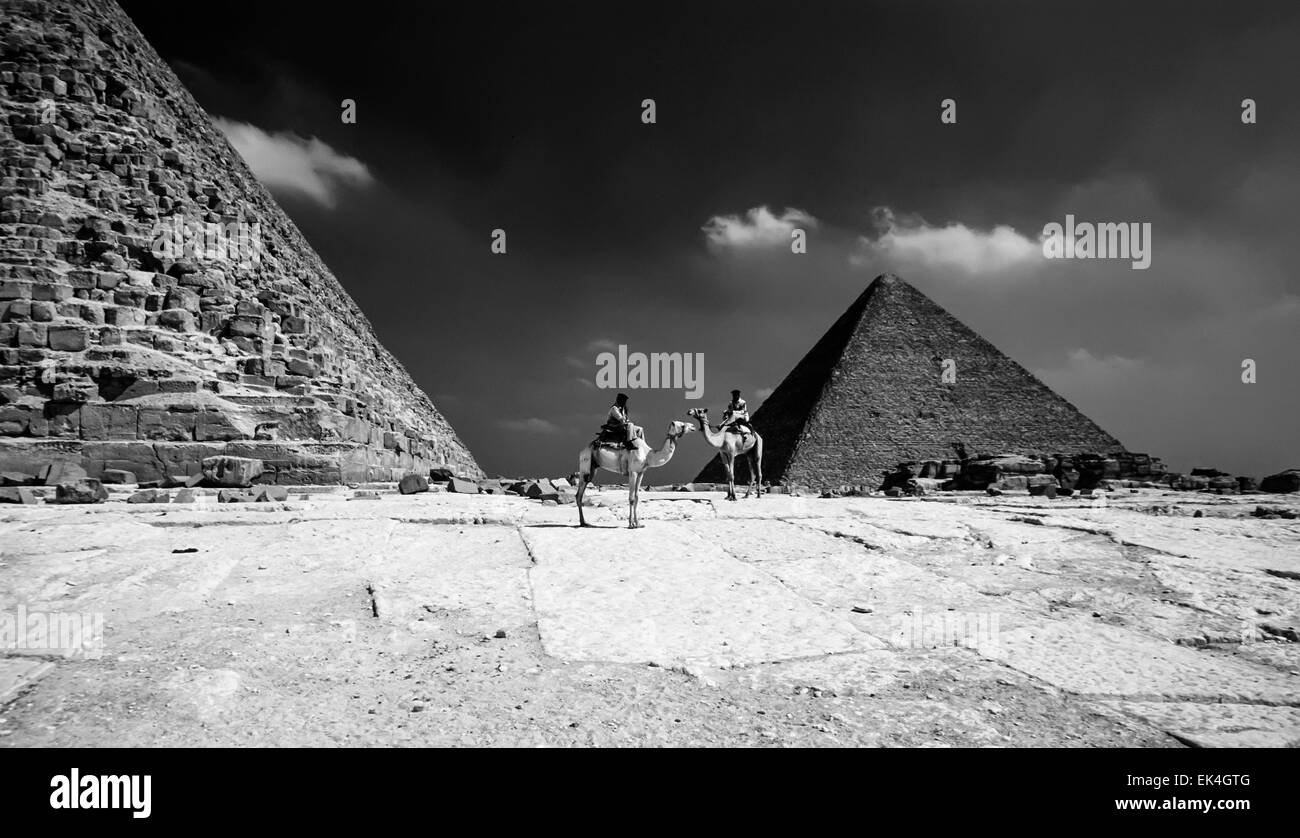 Egypt, Cairo, view of the Pyramids - FILM SCAN Stock Photo - Alamy