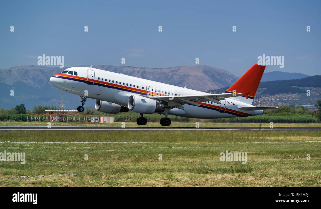 Airplane florence airport hi-res stock photography and images - Alamy