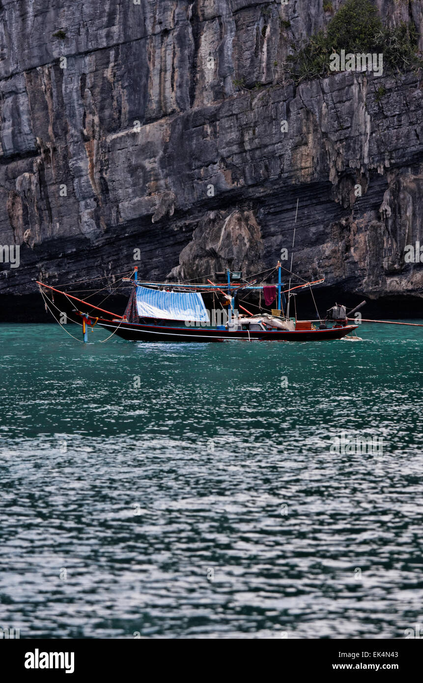 Thailand, MU KOH ANGTHONG National Marine Park, local fishing boat ...