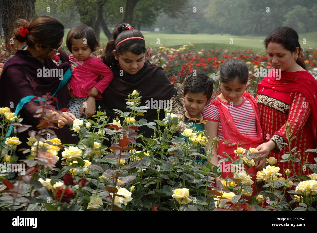 Lahore. 7th Apr, 2015. Vistors view flowers at a spring flower show in ...