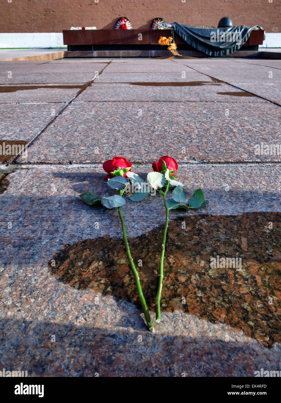 Russia, Moscow, red roses offered to a military altair downtown Stock ...