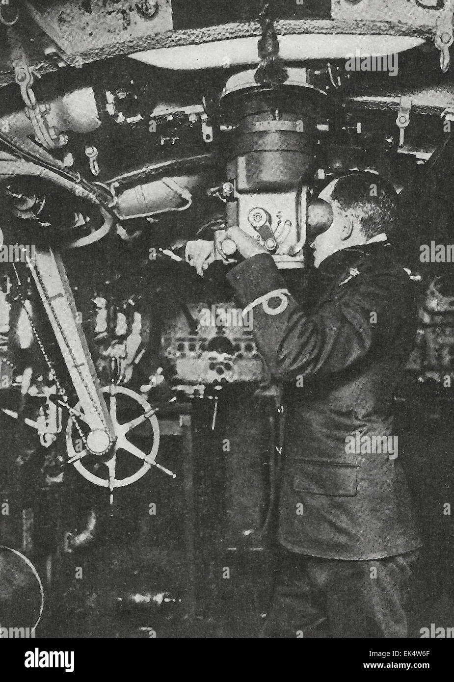 The lookout from below - Inside a World War I submarine, circa 1916 ...