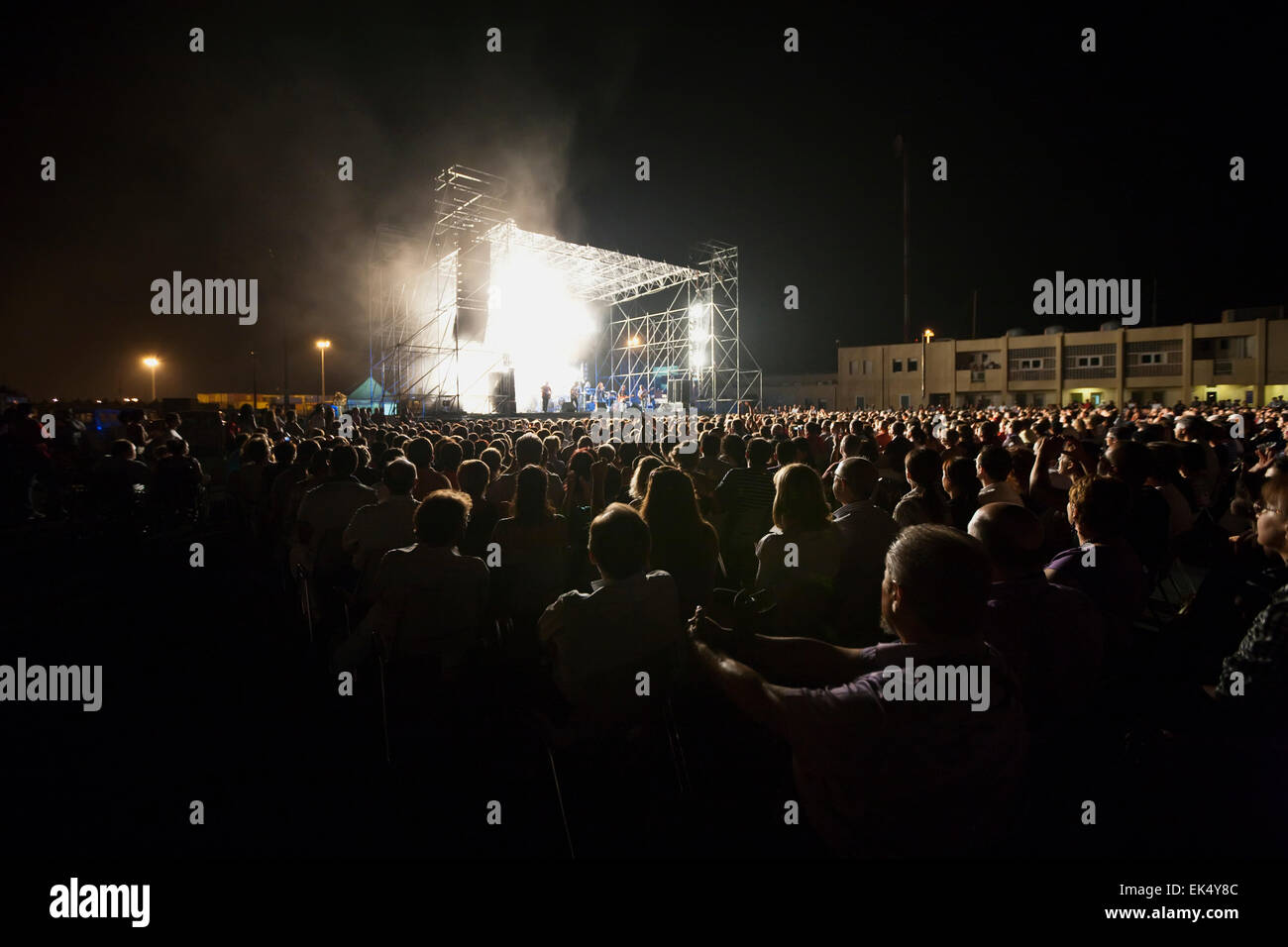 Comcert hi-res stock photography and images - Alamy