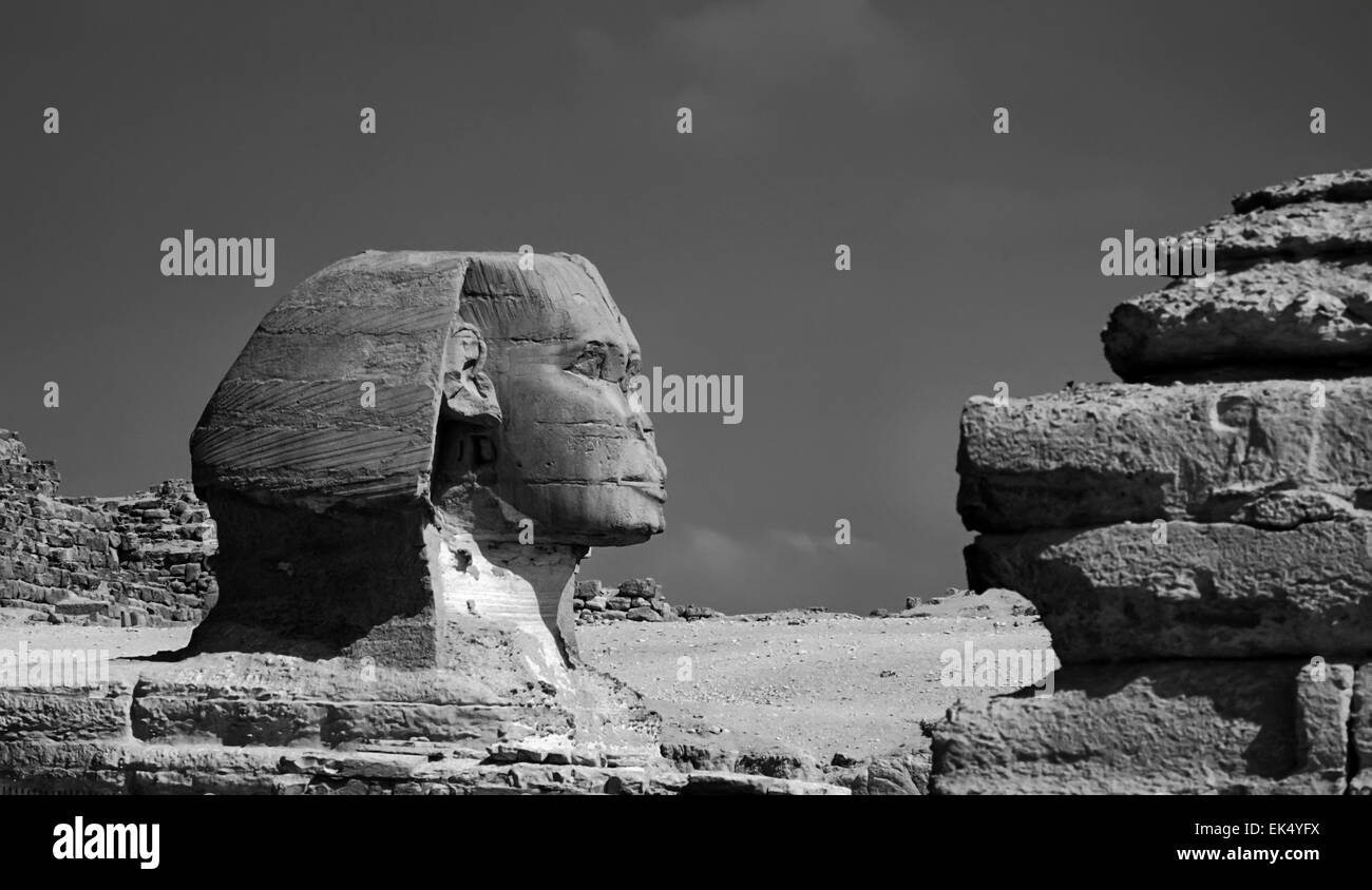 Ruins great pyramids ancient Black and White Stock Photos & Images - Alamy