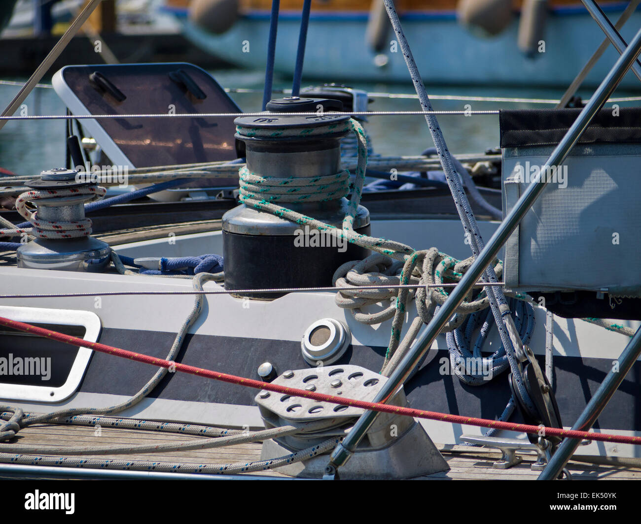 Power cables to boats hi-res stock photography and images - Alamy