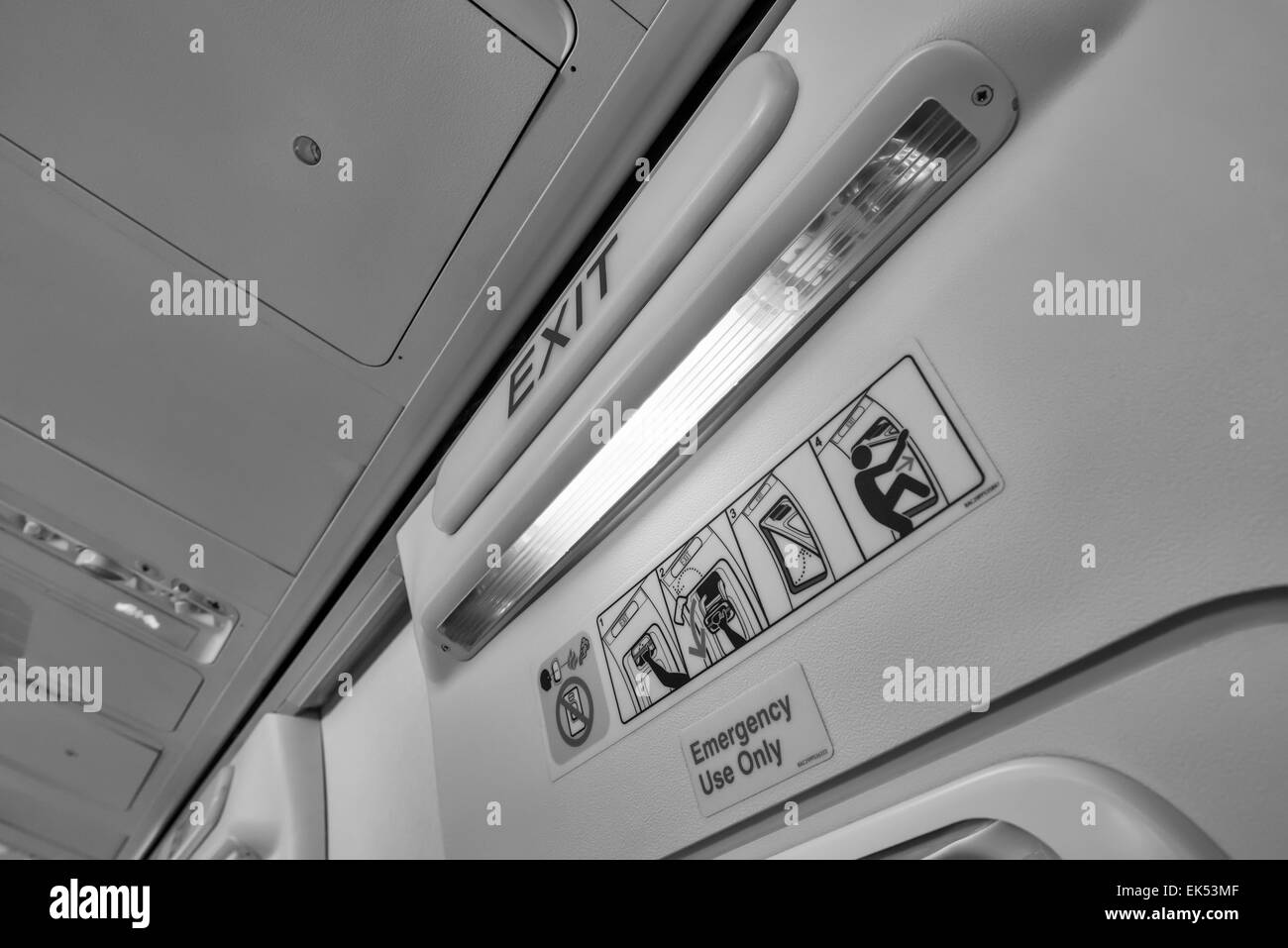 Cabine of aircraft hi-res stock photography and images - Alamy