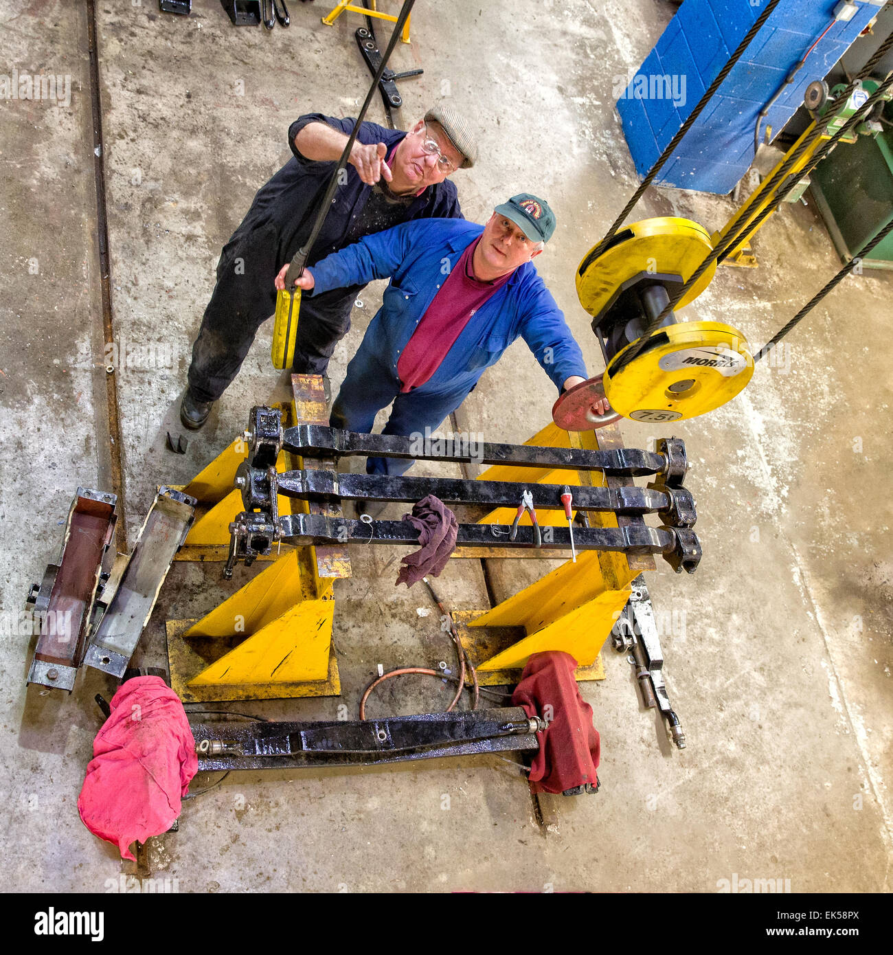 Operational pause hi-res stock photography and images - Alamy