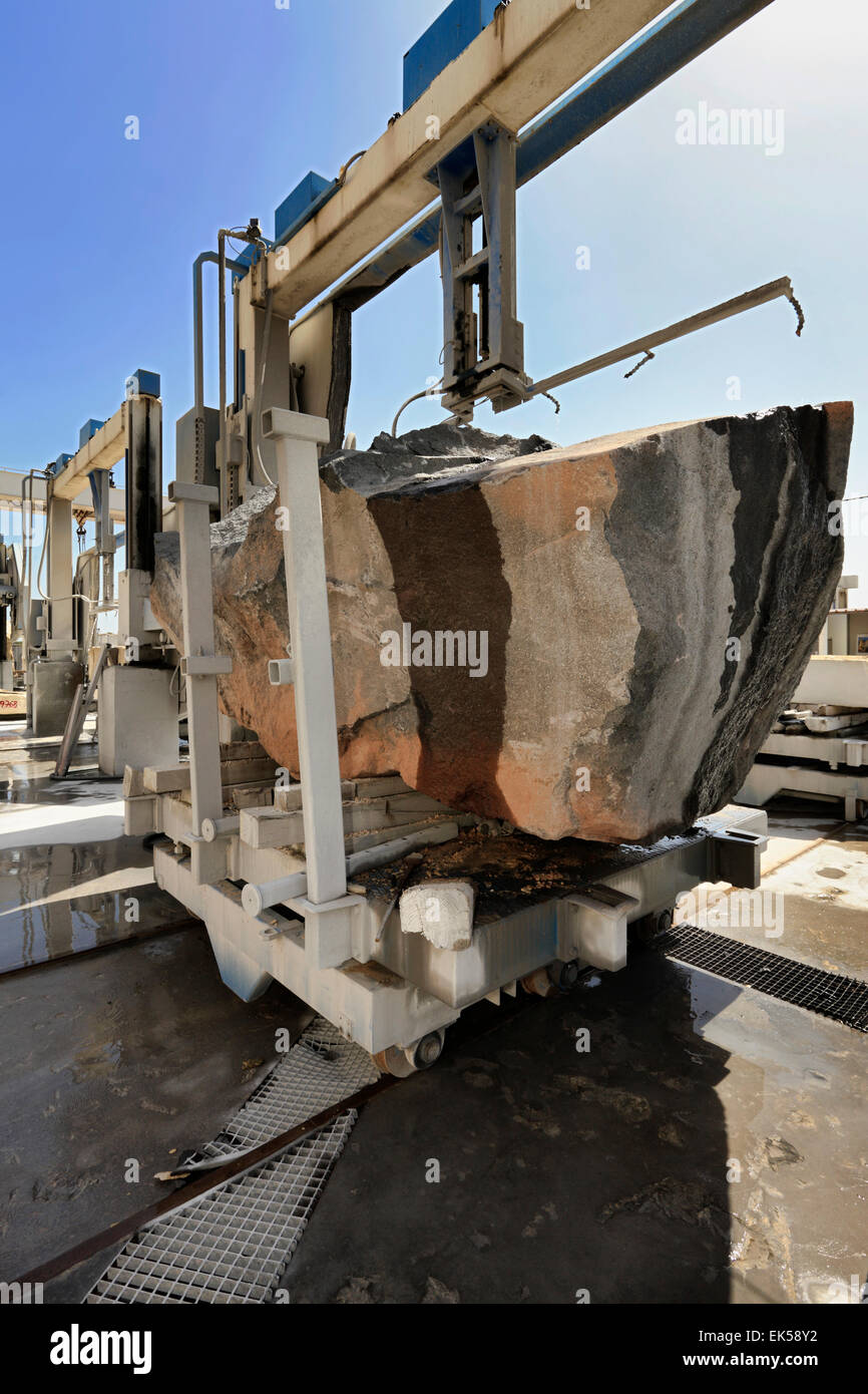 Italy, marble cutting factory - industrial Stock Photo - Alamy