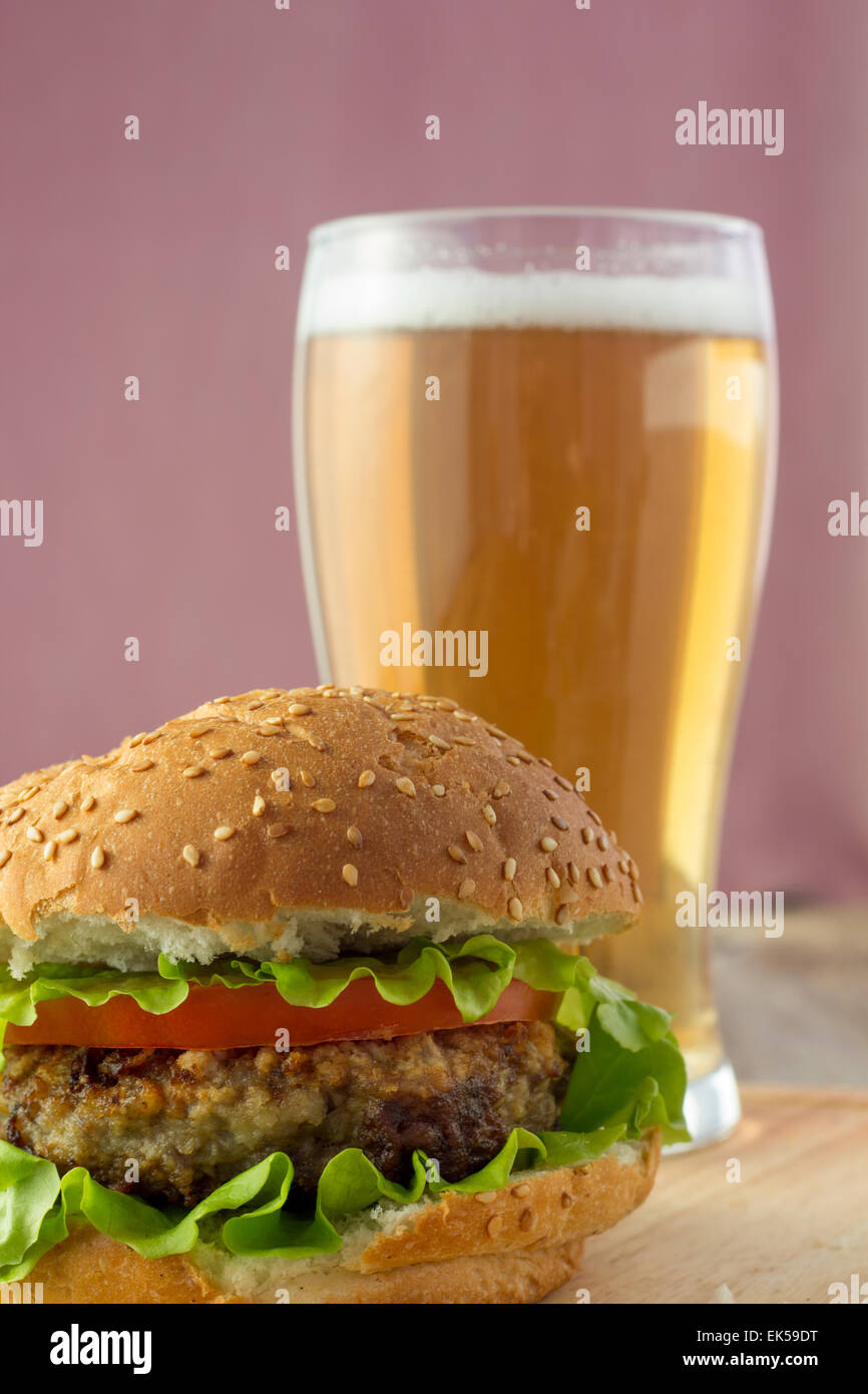 Beer vertical hi-res stock photography and images - Alamy