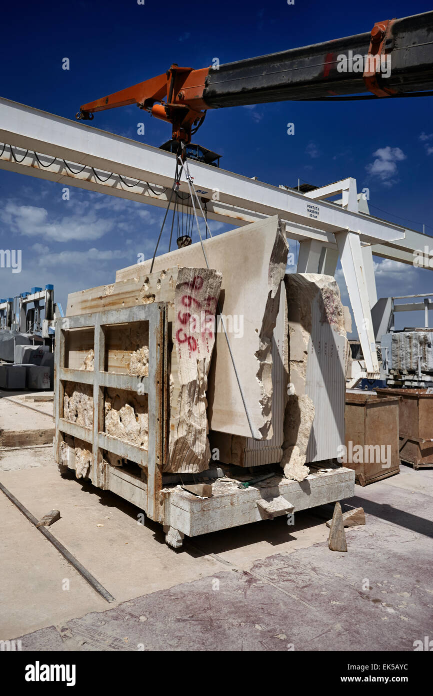 Italy, marble cutting factory - industrial Stock Photo - Alamy