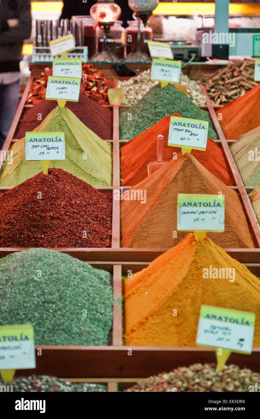 Turkey, Istanbul, Spice Bazaar, turkish spices for sale Stock Photo - Alamy