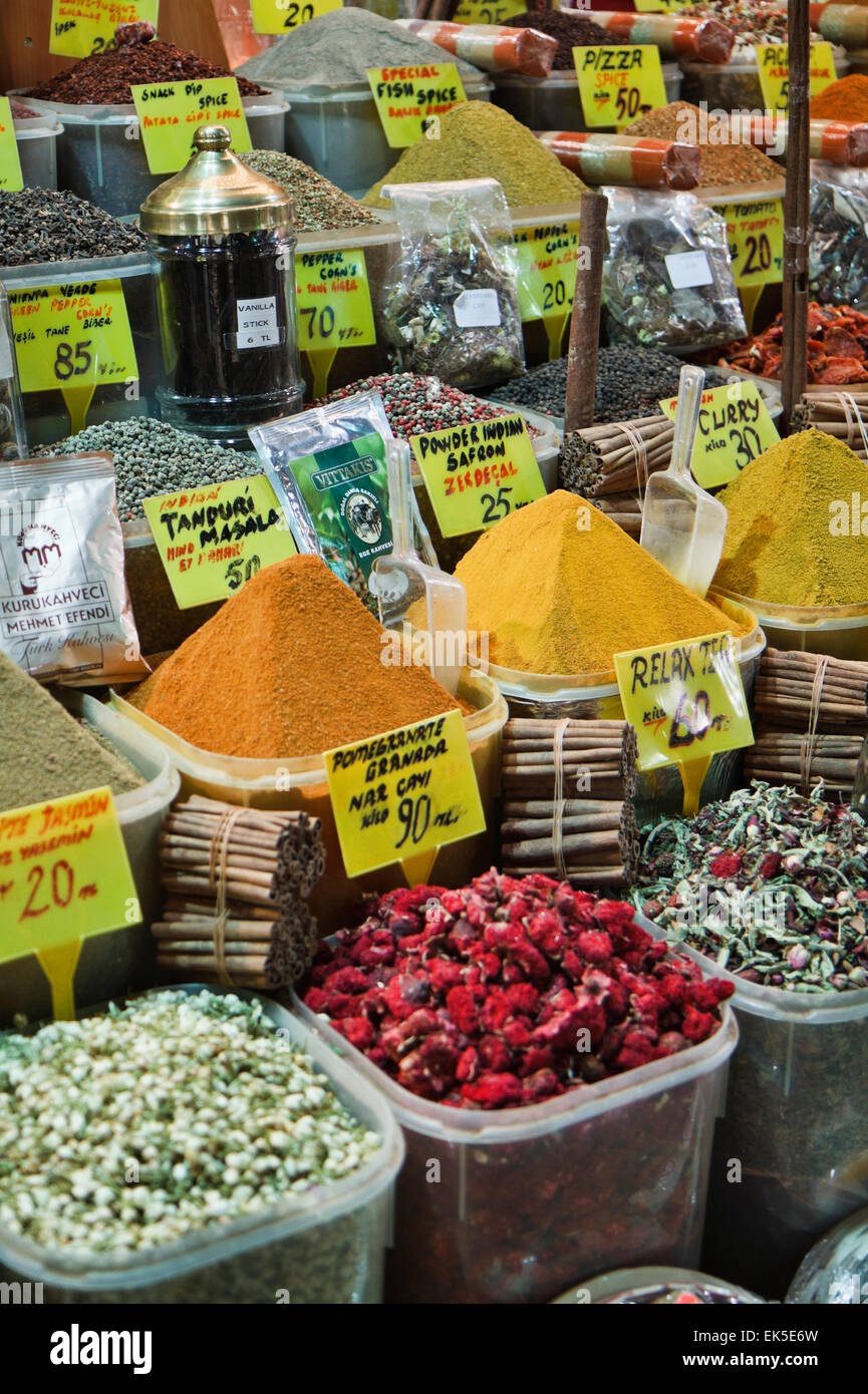 Turkey, Istanbul, Spice Bazaar, turkish spices for sale Stock Photo - Alamy