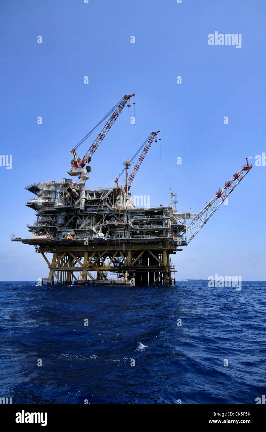 Italy, Sicily, Mediterranean Sea, Sicily Channel, offshore oil platform ...