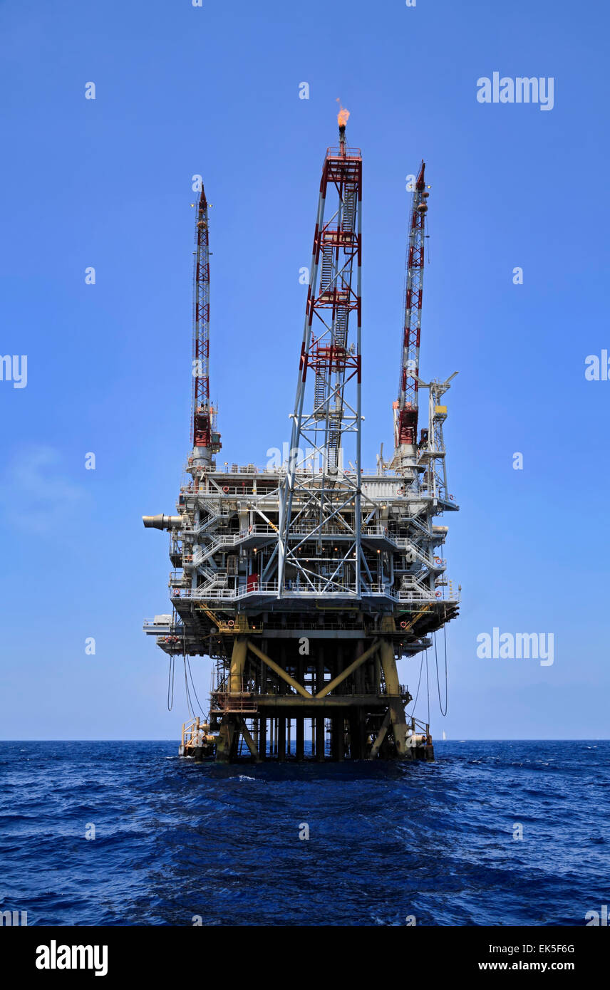 Italy, Sicily, Mediterranean Sea, Sicily Channel, offshore oil platform ...