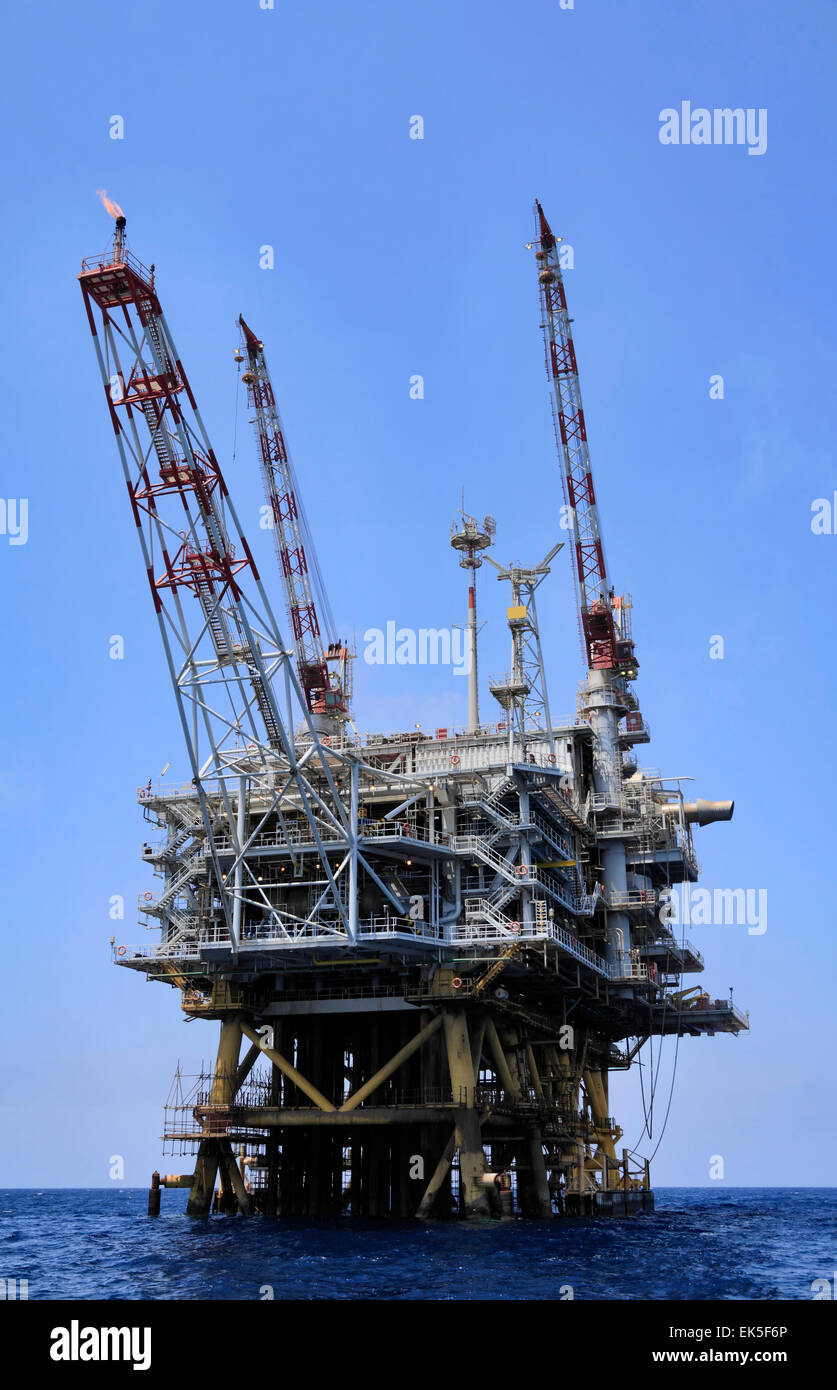 Italy, Sicily, Mediterranean Sea, Sicily Channel, offshore oil platform ...