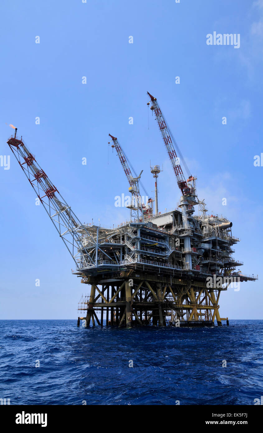 Italy, Sicily, Mediterranean Sea, Sicily Channel, offshore oil platform ...