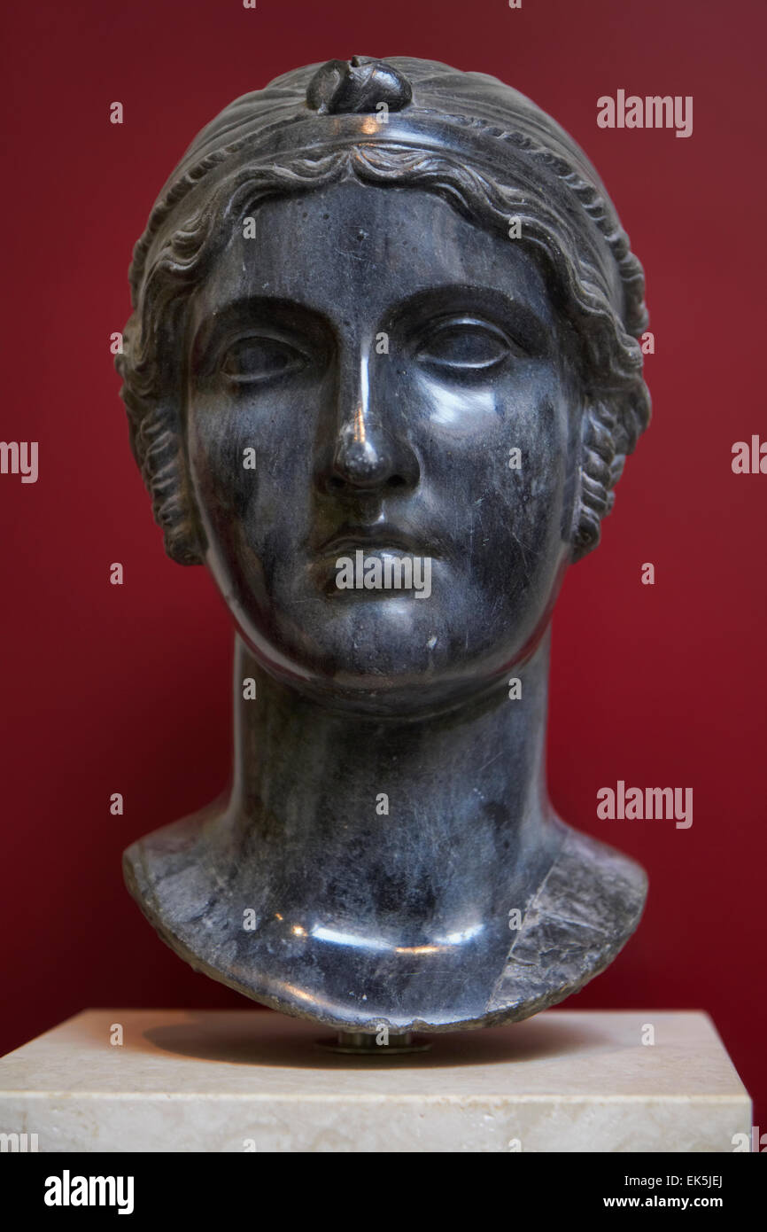 Italy, Rome, Massimo Palace, roman statue (Saffo portraiture, 612-580b ...