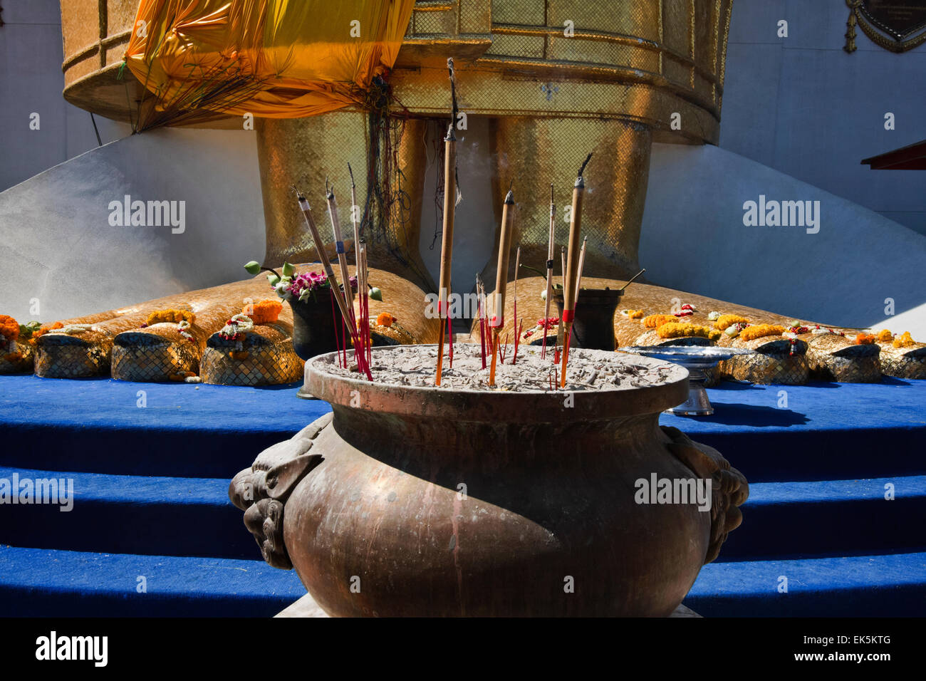 32 feet tall hi-res stock photography and images - Alamy