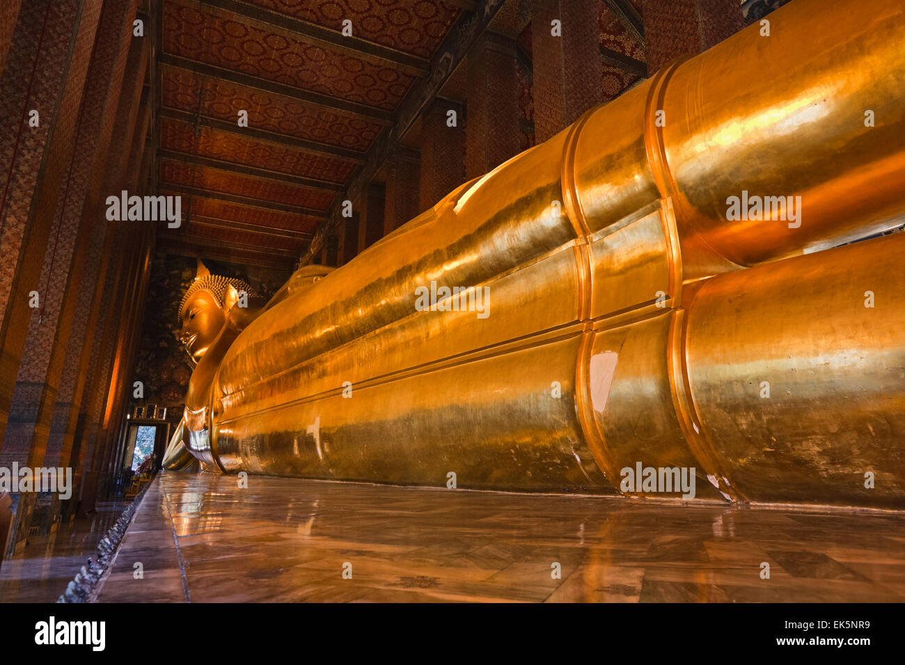 Thailand, Bangkok, Pranon Wat Pho, Laying Buddha golden statue Stock ...