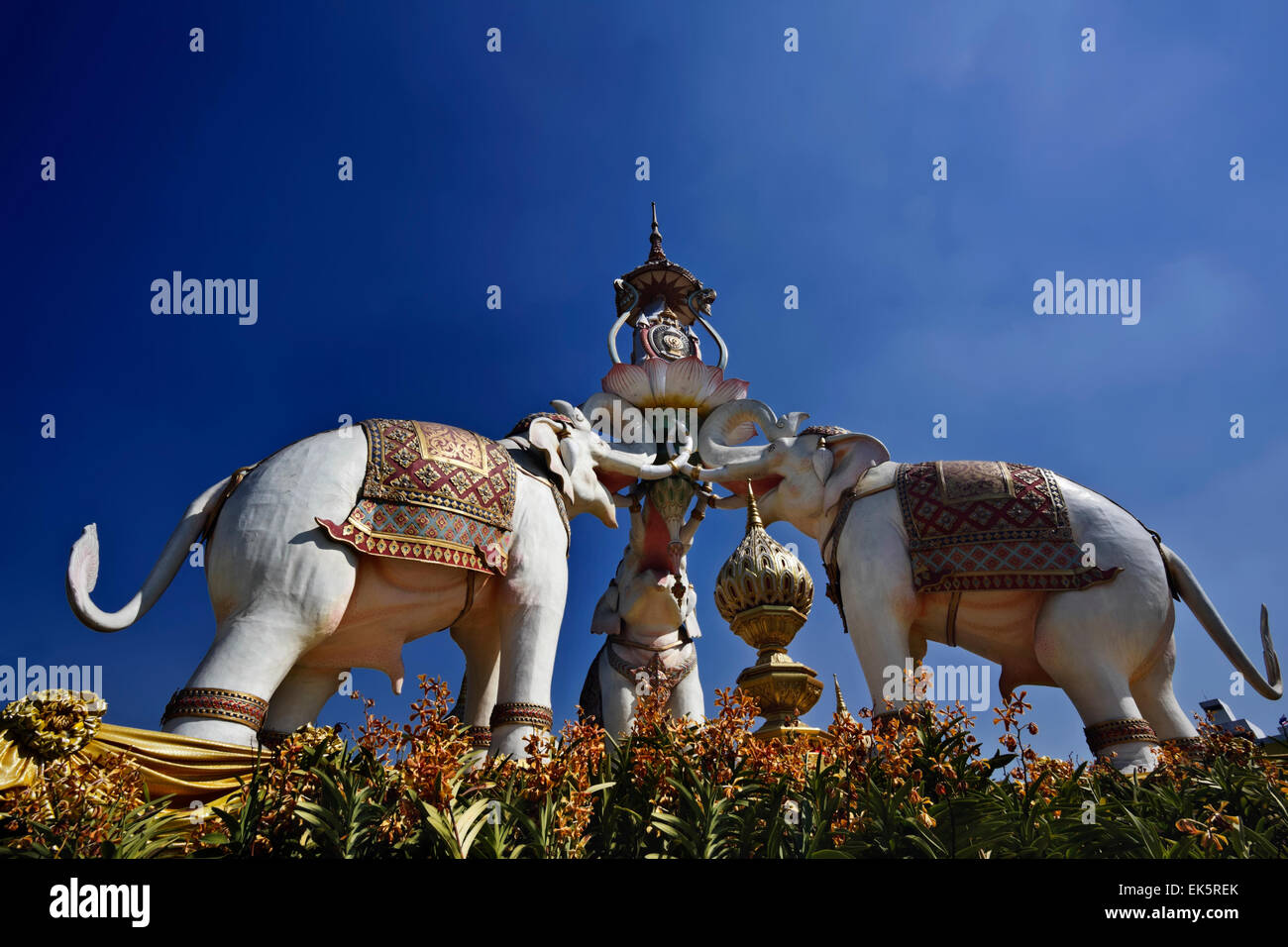 Thailand, Bangkok, view of the Three White Elephants monument (Thanon ...