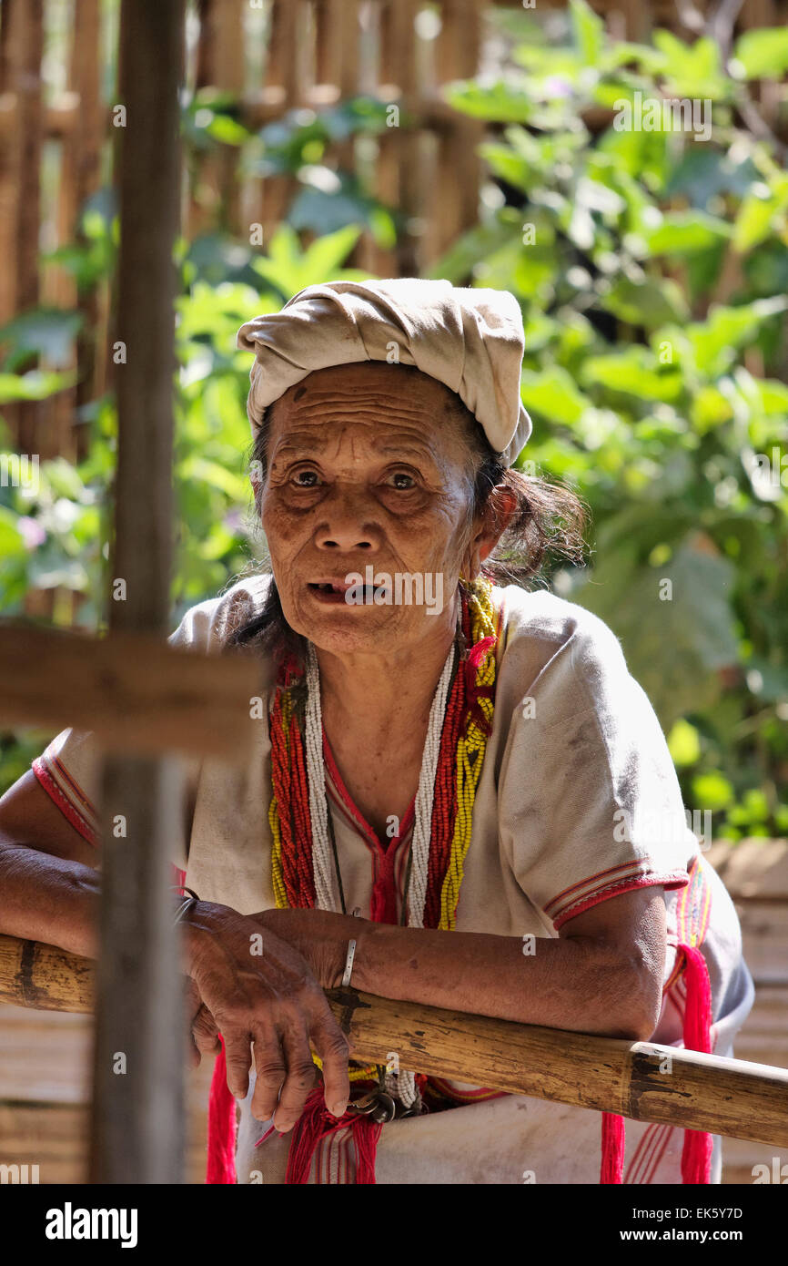 Thailand, Chiang Mai, Karen Long Neck hill tribe village (Kayan Lahwi ...