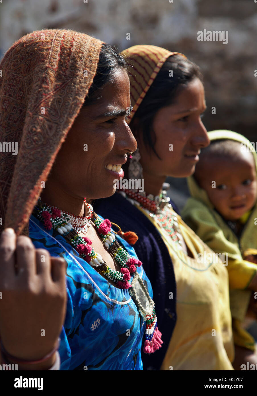 India, Rajasthan, Pushkar, indian women in traditional dresses Stock ...