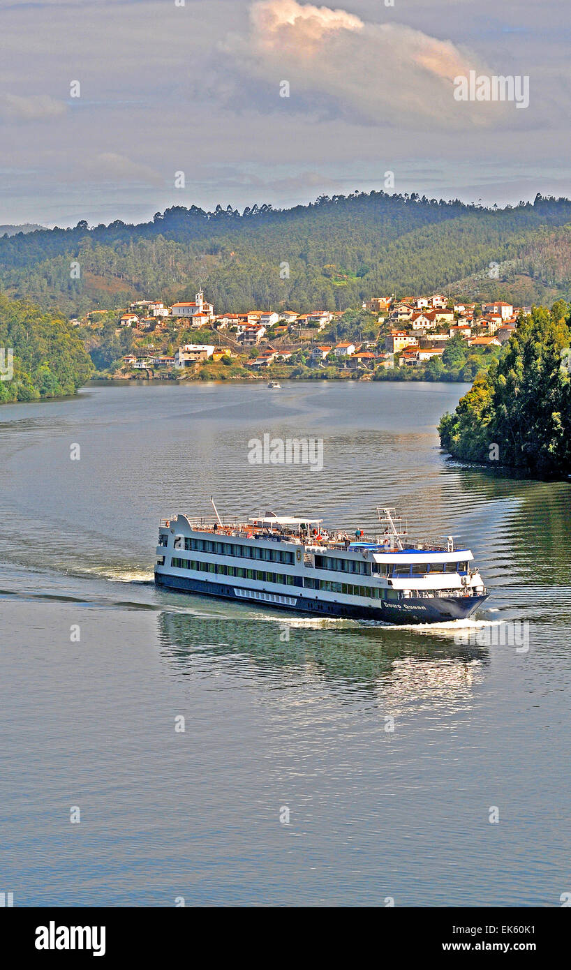 Douro queen cruise hi-res stock photography and images - Alamy