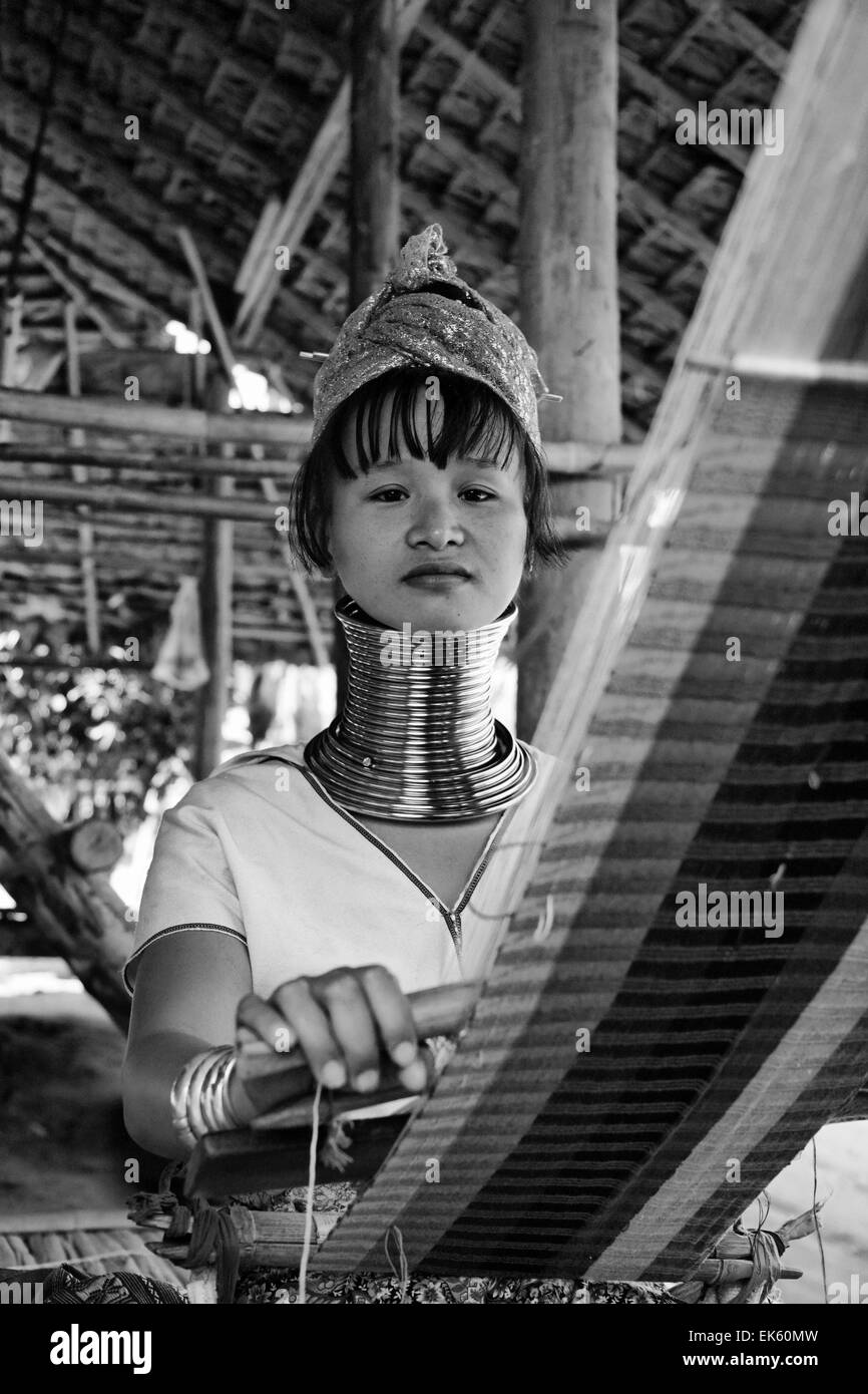 Thailand, Chang Mai, Karen Long Neck hill tribe village (Kayan Lahwi ...