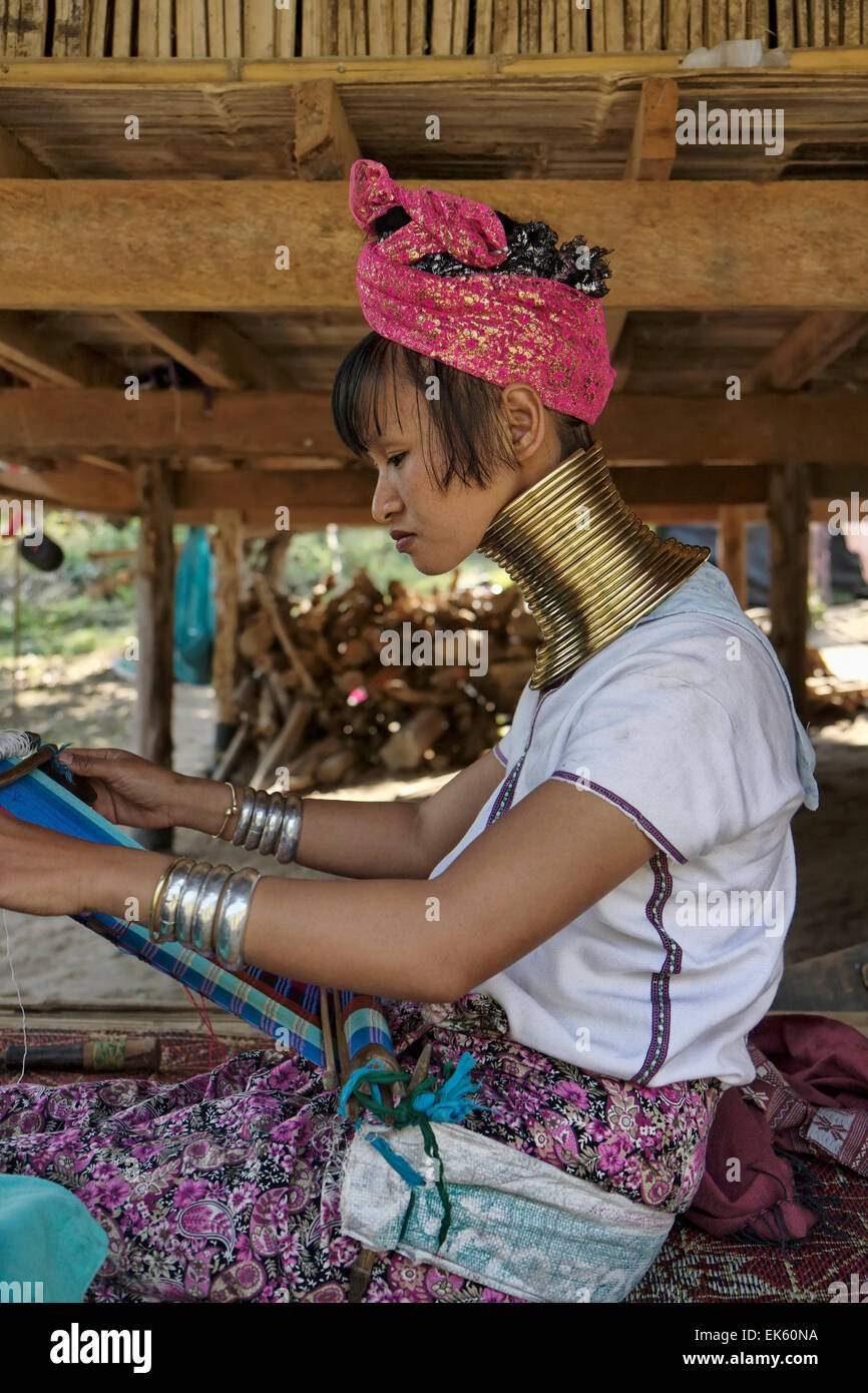 Thailand, Chang Mai, Karen Long Neck hill tribe village (Kayan Lahwi), Long Neck woman in ...