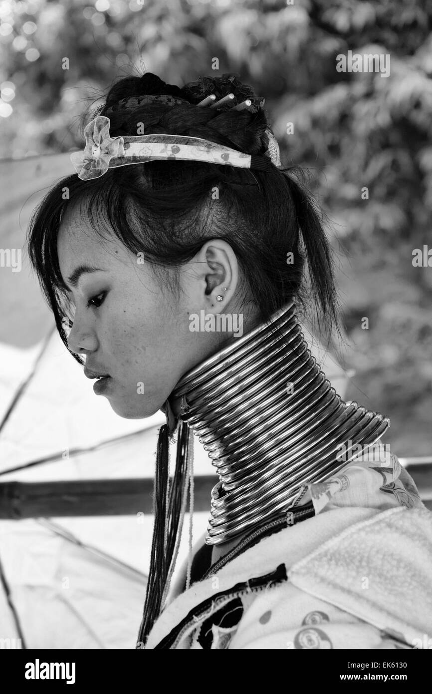 Thailand, Chang Mai, Karen Long Neck hill tribe village (Kayan Lahwi ...