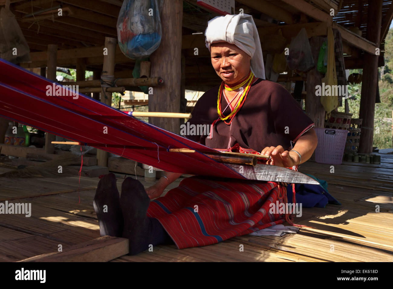 Thailand, Chiang Mai, Karen Long Neck hill tribe village (Kayan Lahwi ...